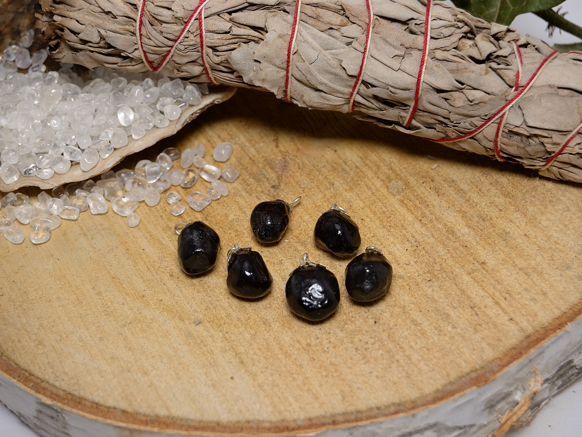 APACHE TEARS (TRAAN) HANGER